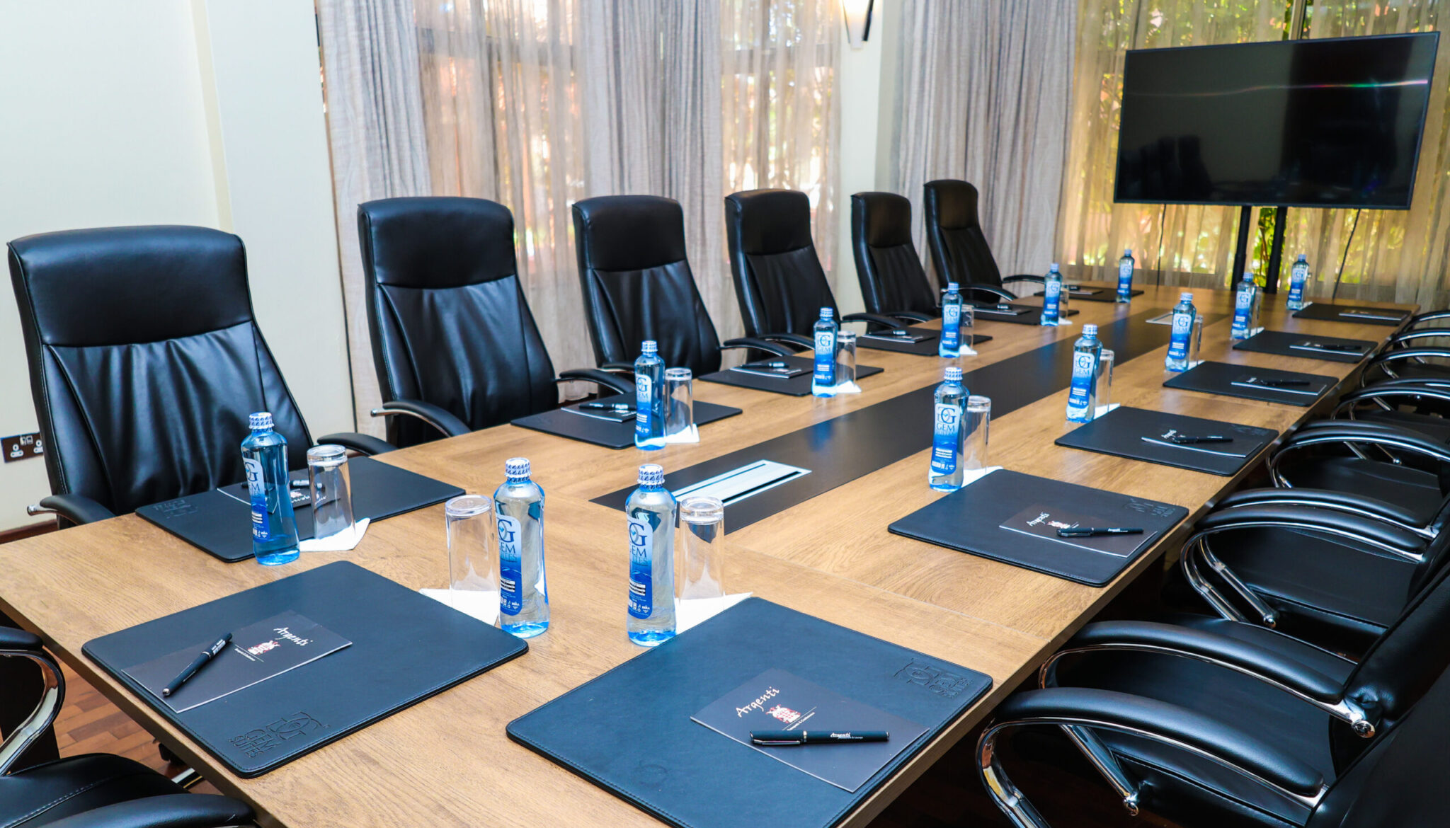 State House Crescent - Gem Suites Hotel and Luxury Apartments